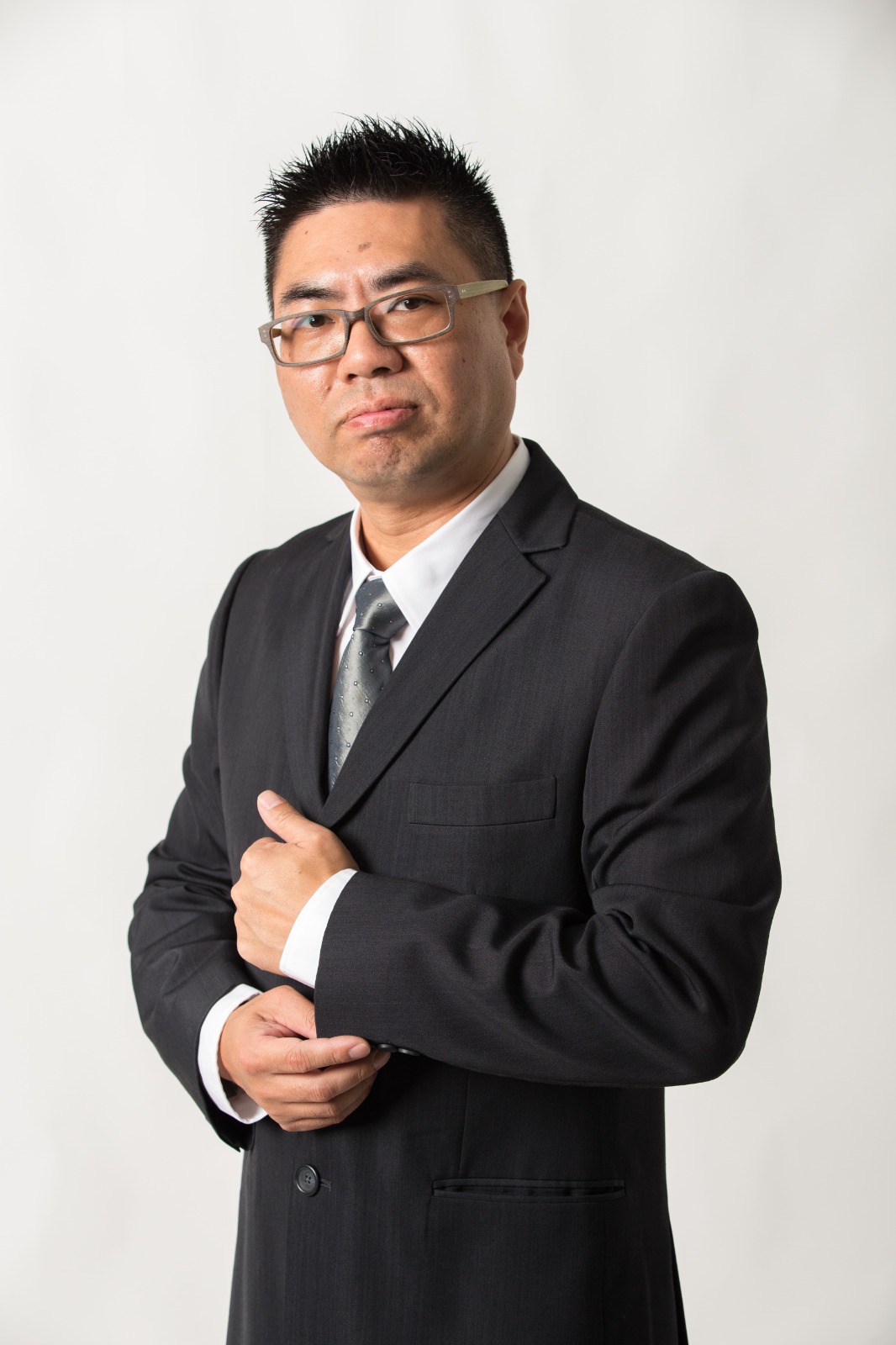 Mr. TONG Sze Yiu Tommy - Hong Kong Chu Hai College